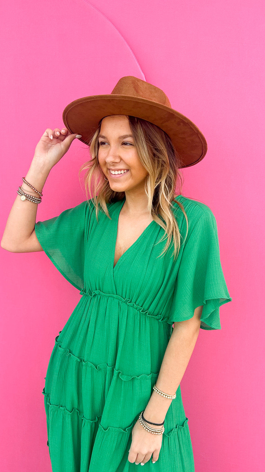 Daisy Jaw Hair Clip – The Pink Pineapple 850